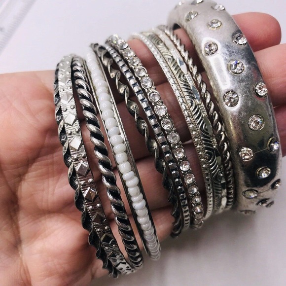 Unbranded | Jewelry | Bangle Silver Rhinestone Texture Twist Etched ...